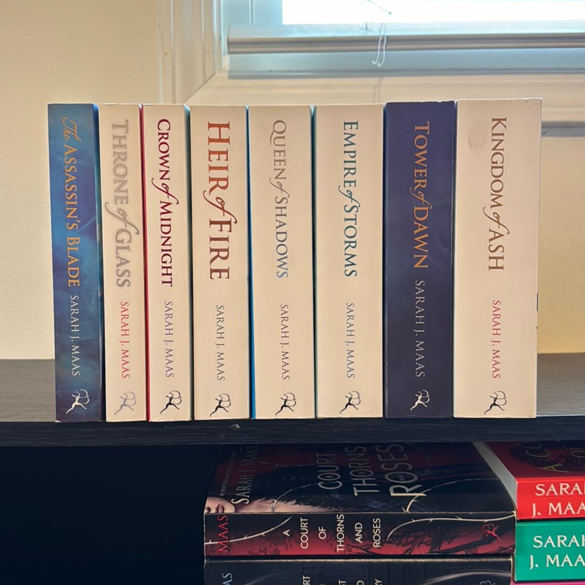 Throne of Glass UK White Paperback Box Set by Sarah J. Maas, Paperback ...