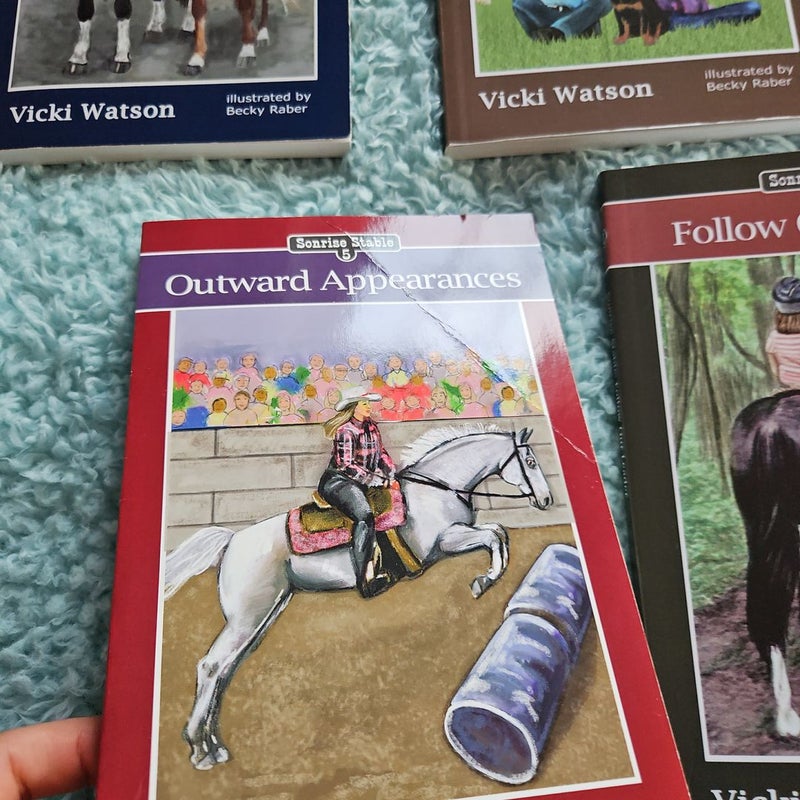 Sonrise Stable Rosie and Scamper by Vicki Watson, Paperback | Pangobooks