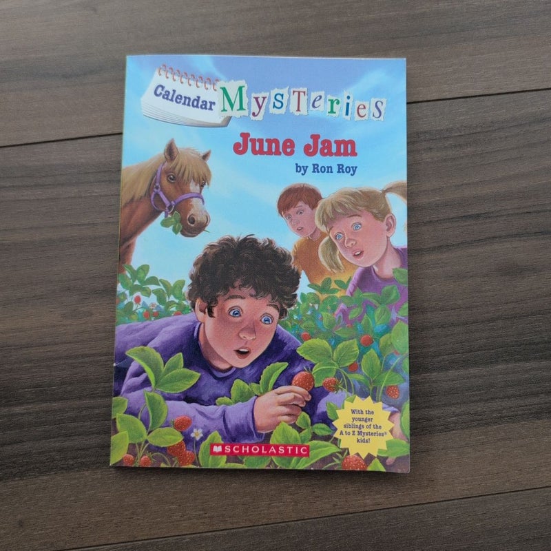 Calendar Mysteries: June Jam by Ron Roy, Paperback | Pangobooks