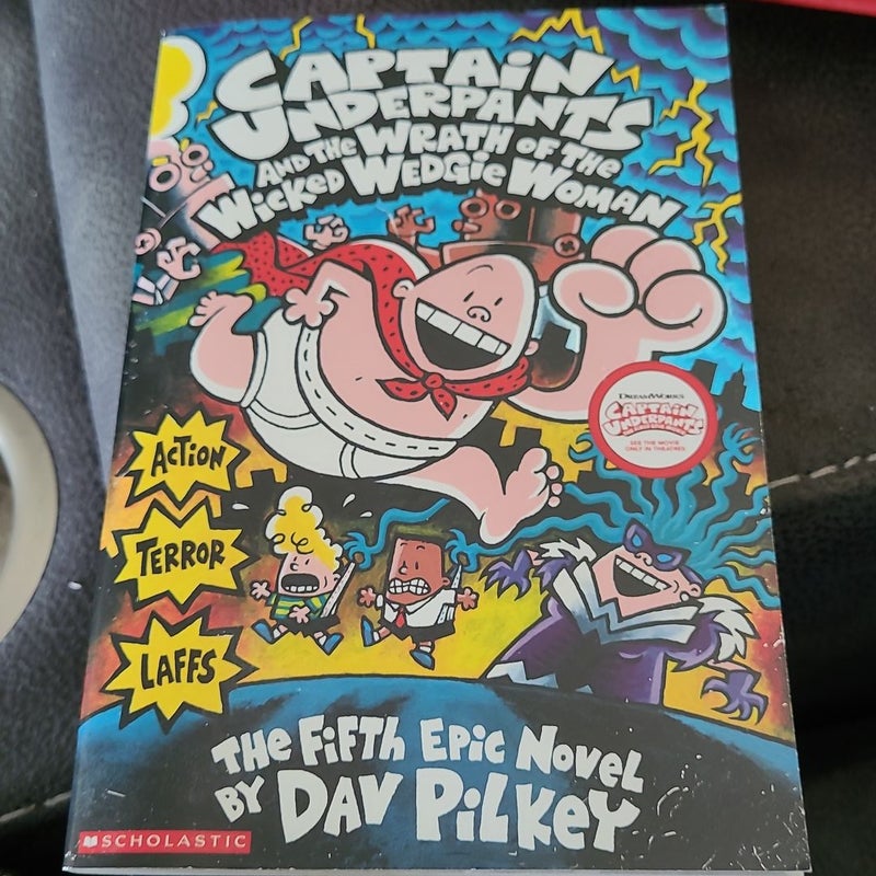 Bundle of 3 Captain Underpants Books by Dav Pilkey, Paperback | Pangobooks