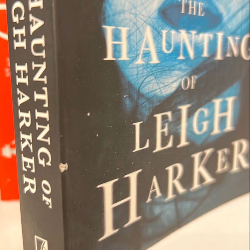 The Haunting of Leigh Harker by Darcy Coates