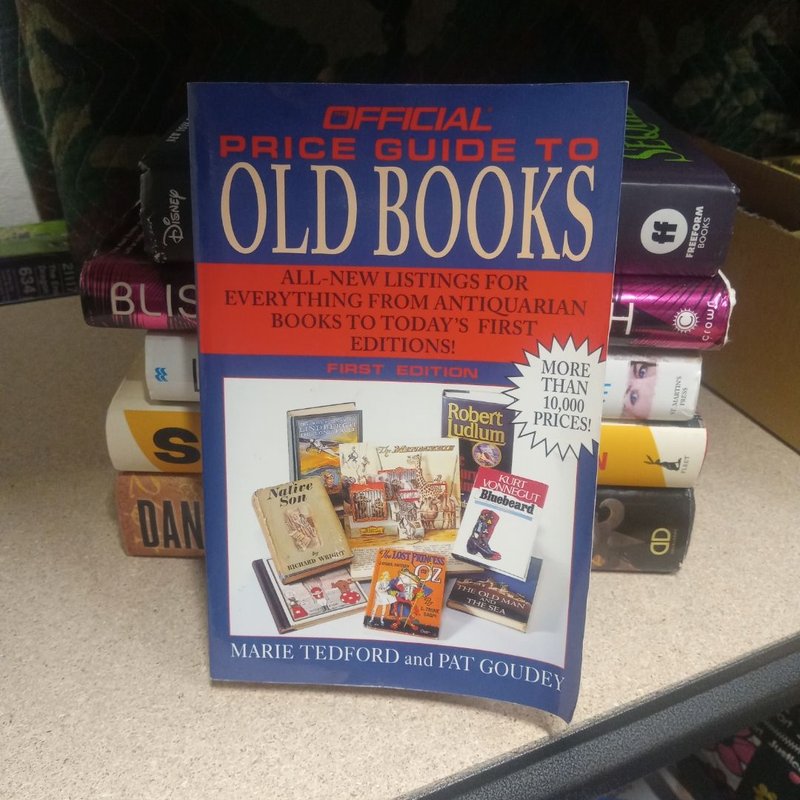 The Official Price Guide to Old Books by Marie Tedford, Pat Goudey