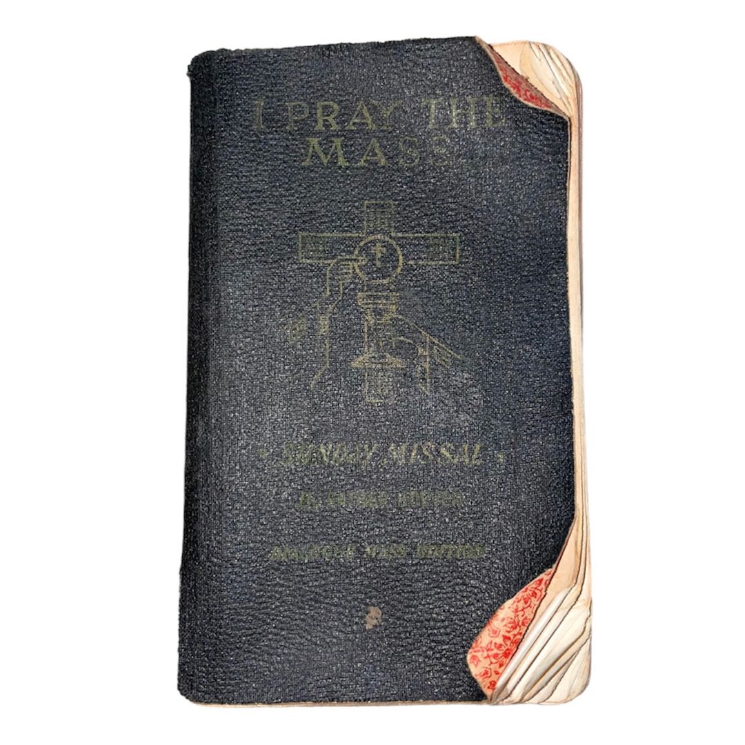 I Pray The Mass Sunday Missal 1951 Latin English Dialogue Mass Edition ...