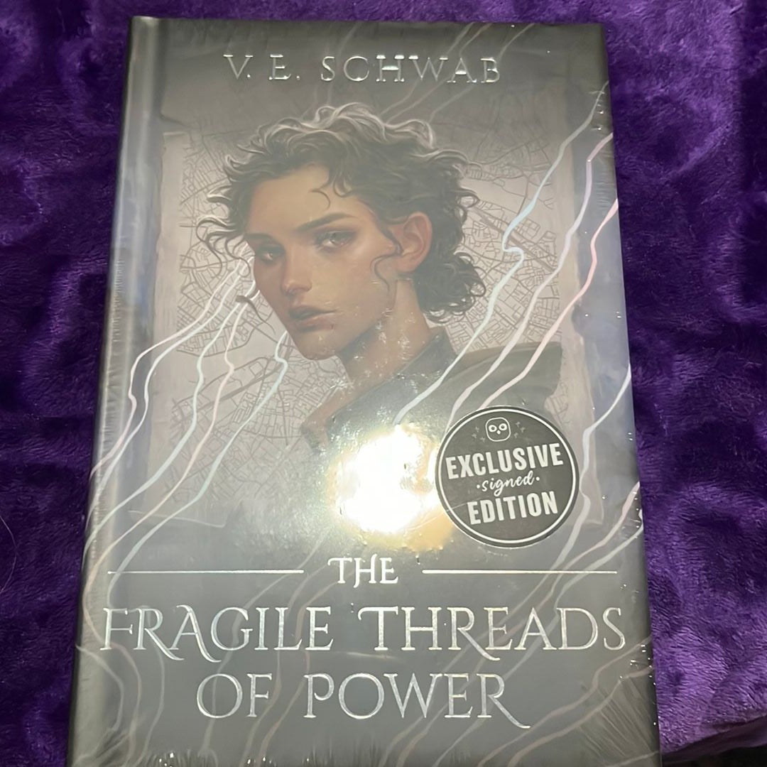 The fragile threads of power by V. E. Schwab, Hardcover | Pangobooks