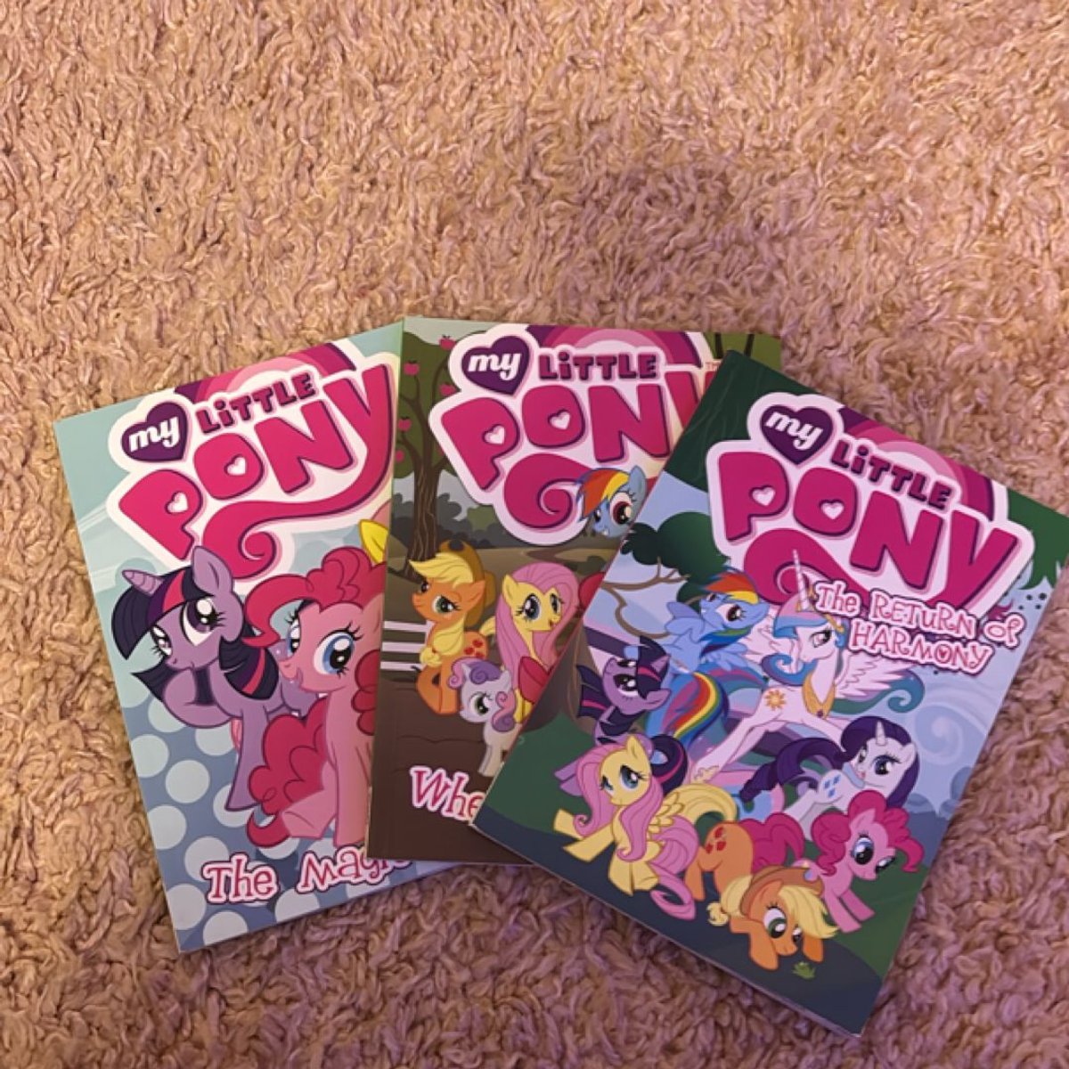 My Little Pony: the Magic Begins by Justin Eisinger, Lauren Faust
