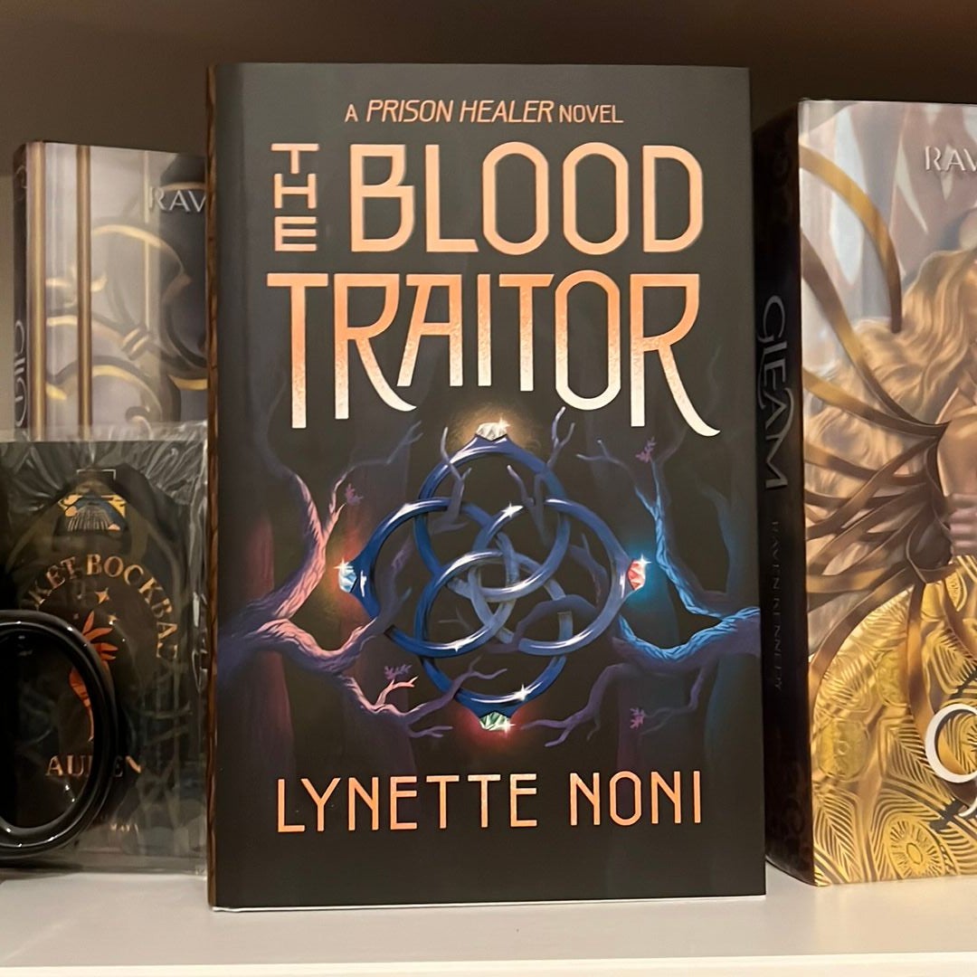 The Blood Traitor by Lynette Noni, Hardcover | Pangobooks