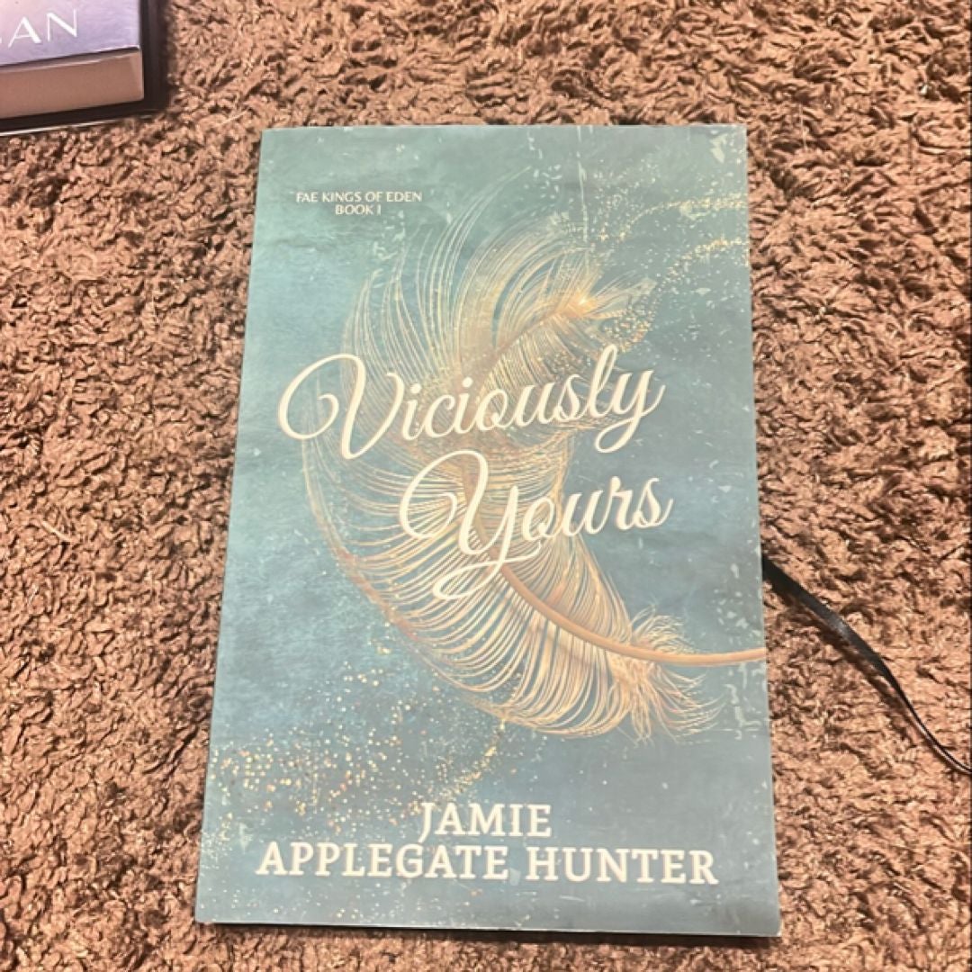Viciously Yours by Jamie Applegate Hunter
