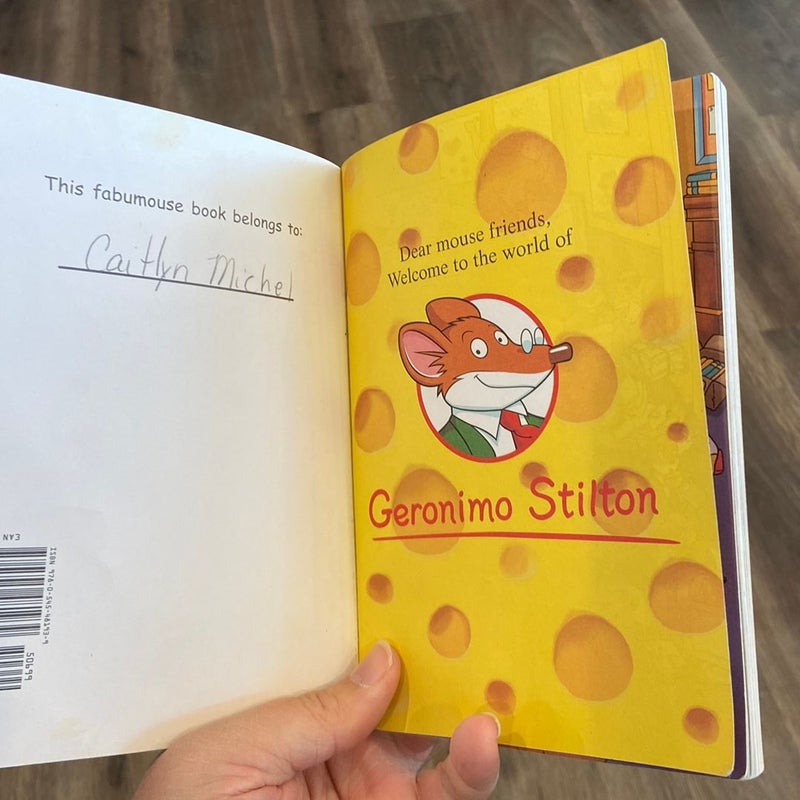 Rumble in the Jungle by Geronimo Stilton, Paperback | Pangobooks