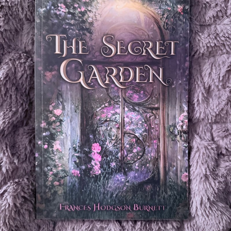 This Secret Garden by Frances Hodgson Burnett, Paperback | Pangobooks