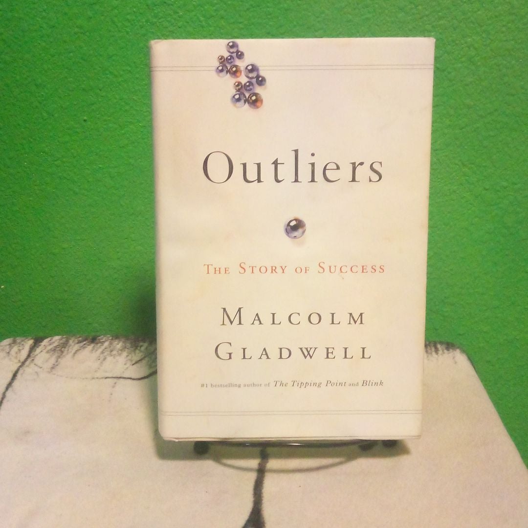 Outliers by Malcolm Gladwell, Hardcover | Pangobooks