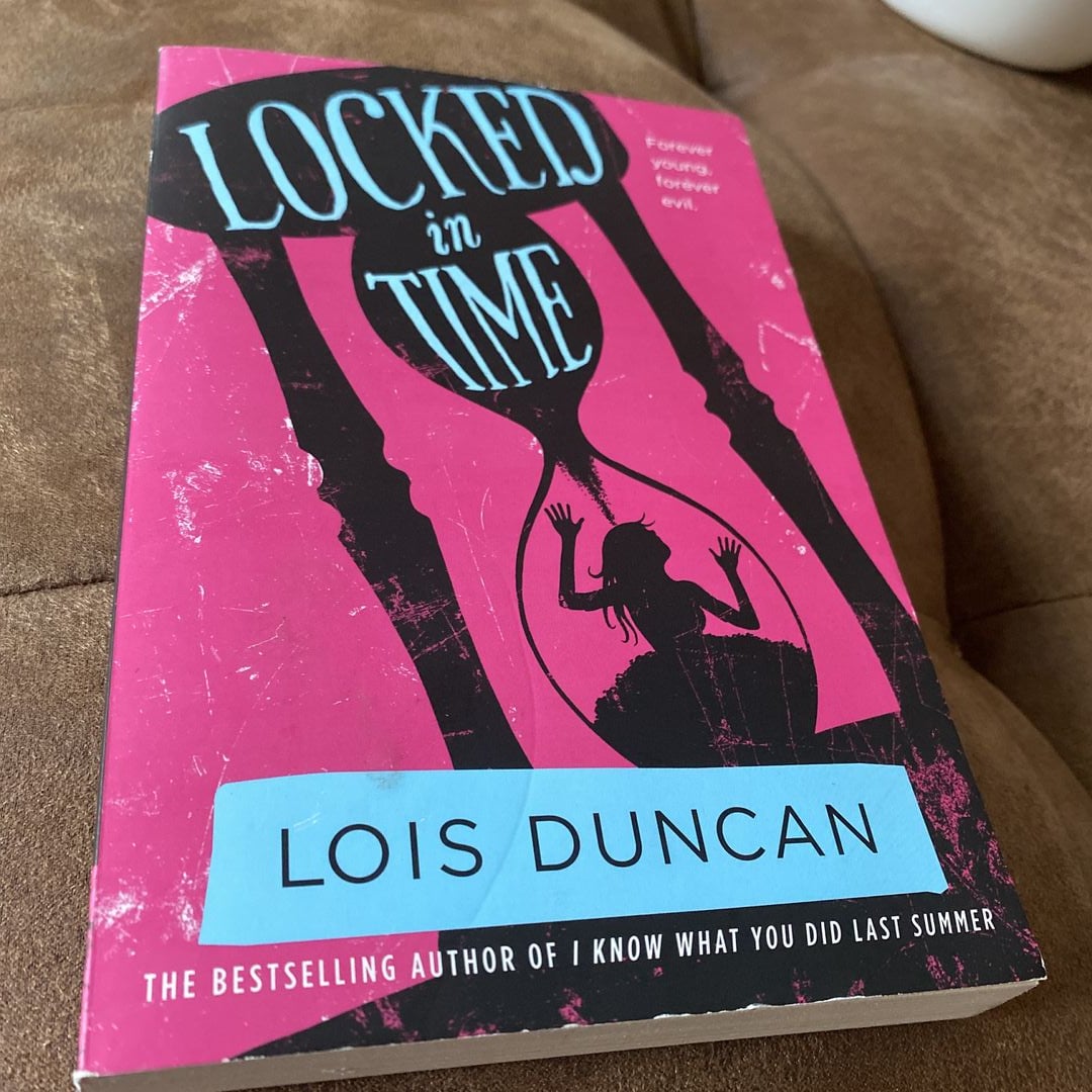 Locked in Time by Lois Duncan, Paperback | Pangobooks