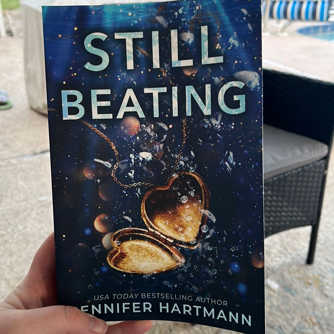 Still Beating by Jennifer Hartmann, Paperback | Pangobooks