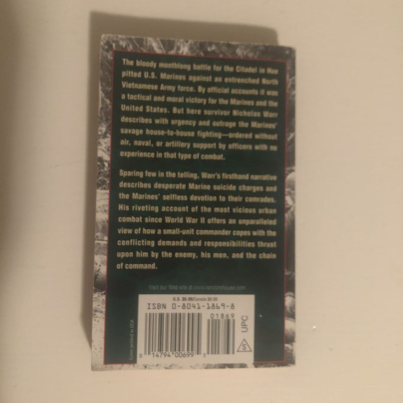 Phase Line Green by Nicholas Warr, Paperback | Pangobooks
