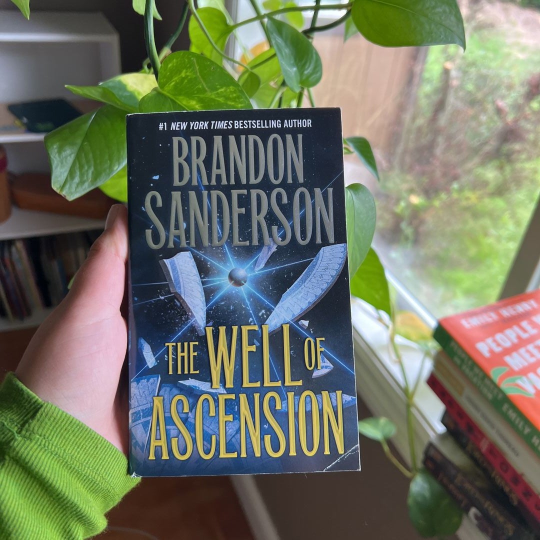 The Well of Ascension by Brandon Sanderson, Paperback | Pangobooks