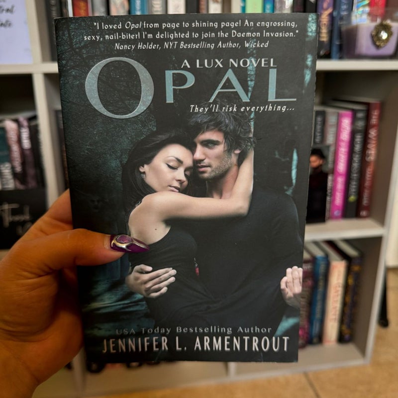 Opal by Jennifer L. Armentrout, Paperback | Pangobooks