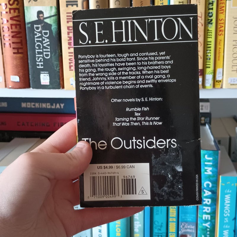 The Outsiders by S.E. Hinton , Paperback | Pangobooks