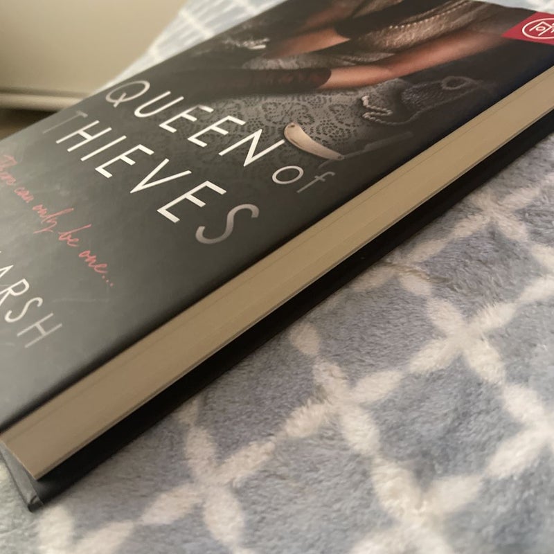Queen of Thieves by Beezy Marsh, Paperback | Pangobooks