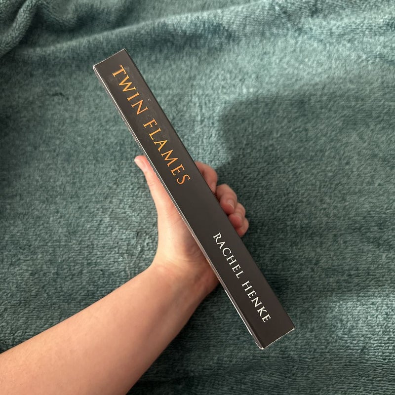 Twin Flames by Rachel Henke, Paperback | Pangobooks