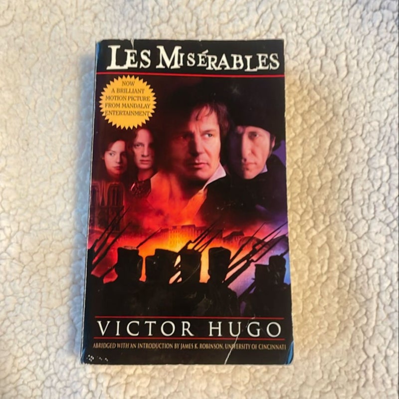 Les Miserables by Victor Hugo , Paperback | Pangobooks