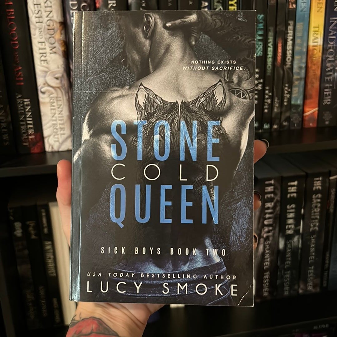 Stone Cold Queen by Lucy Smoke
