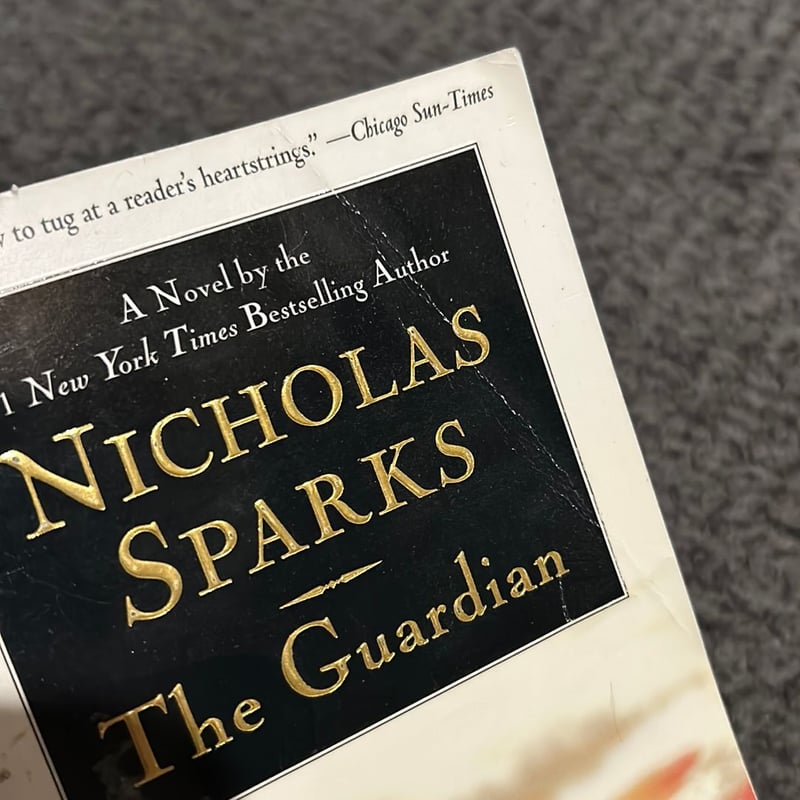 The Guardian by Nicholas Sparks, Paperback | Pangobooks