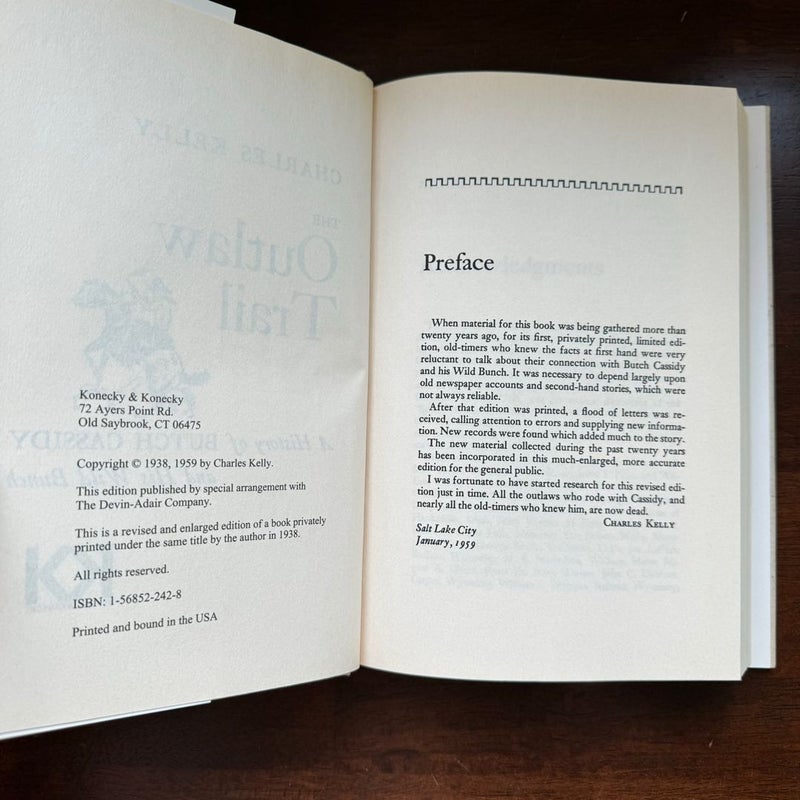 The Outlaw Trail by Charles Kelly, Hardcover | Pangobooks