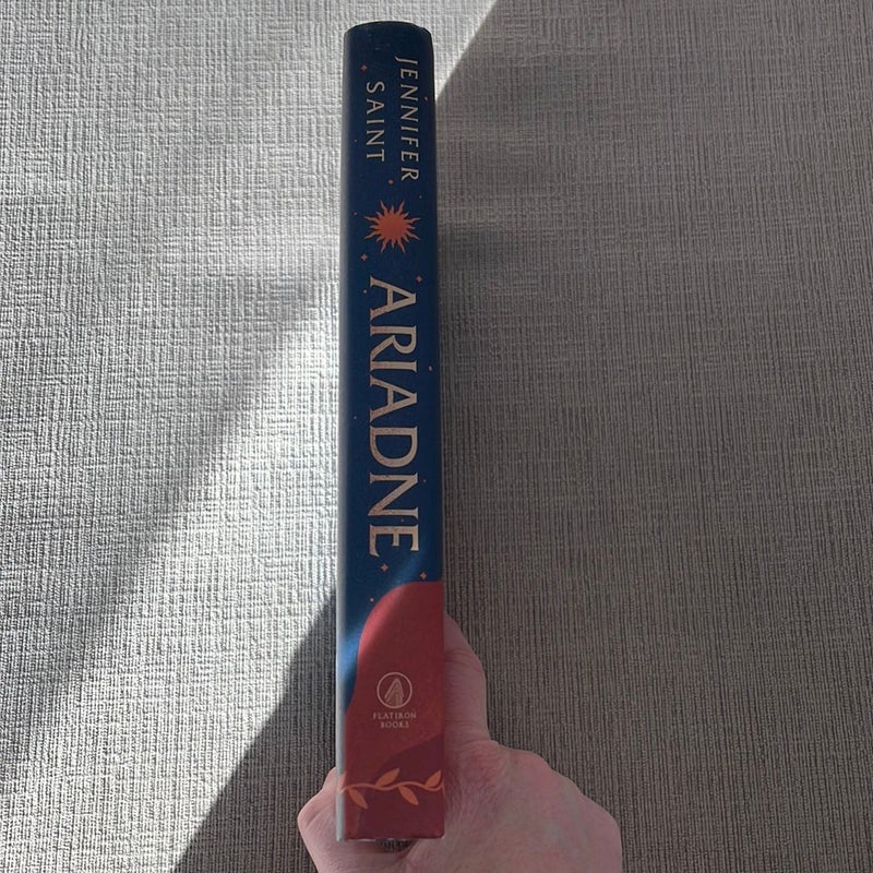 Ariadne by Jennifer Saint, Hardcover | Pangobooks