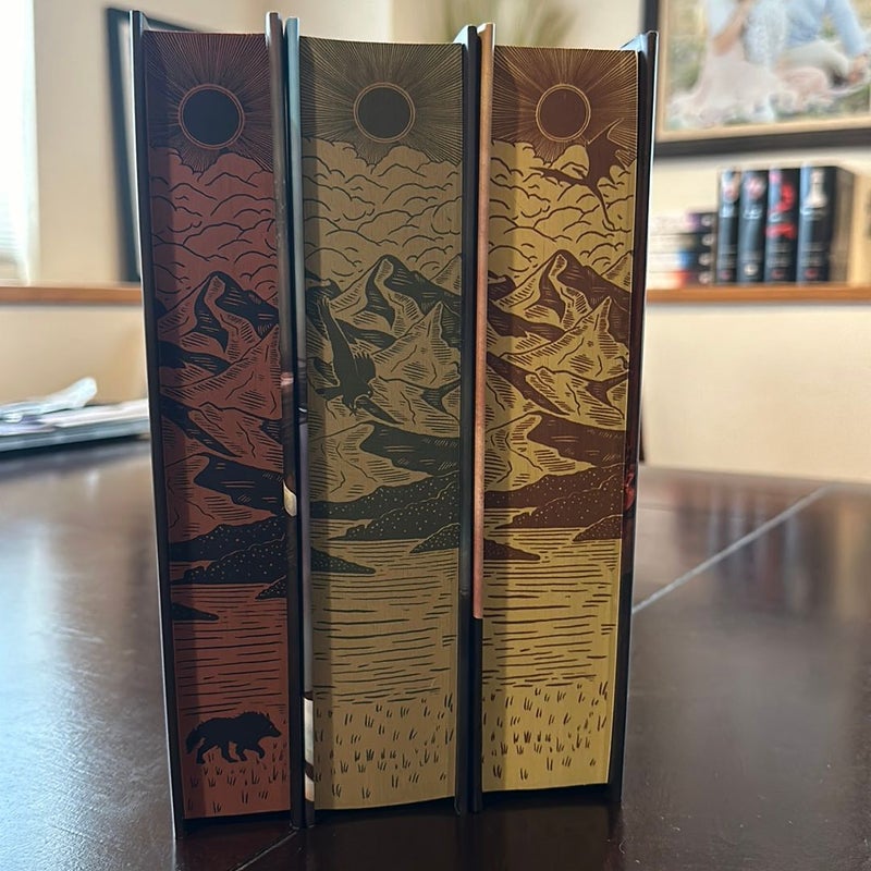 Chronicles of the Wolf Queen - Broken Binding Subscription edition; The ...