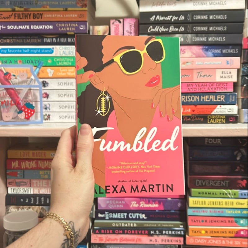 Fumbled by Alexa Martin, Paperback | Pangobooks
