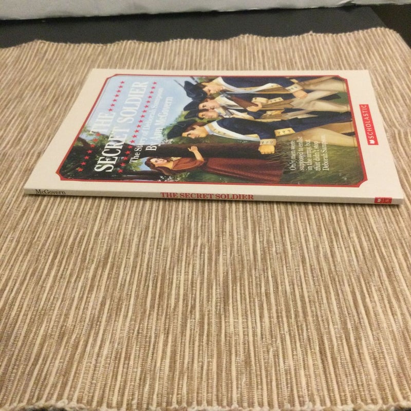 The Secret Soldier by Ann McGovern, Paperback | Pangobooks