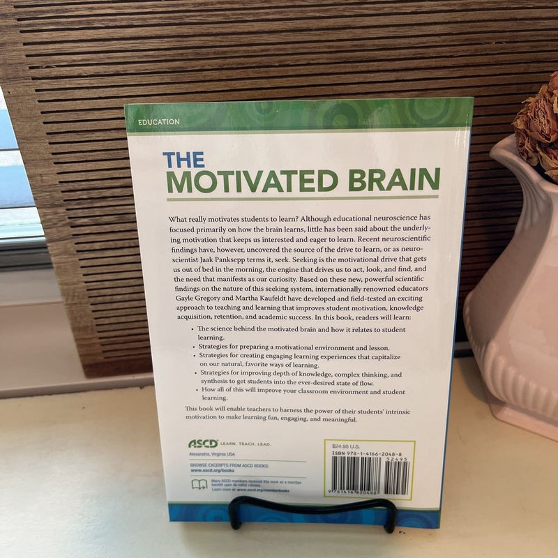 The Motivated Brain by Gayle Gregory, Paperback | Pangobooks