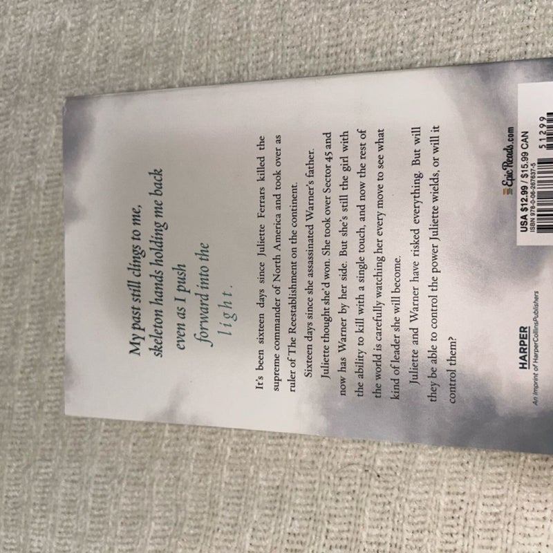 Restore me by Tahereh Mafi, Paperback | Pangobooks