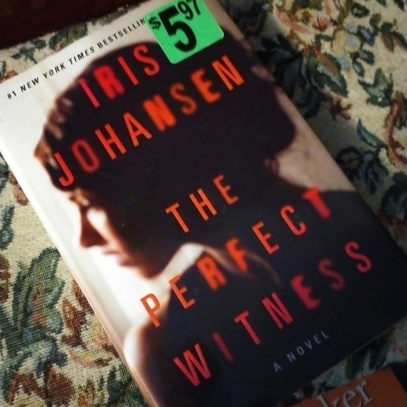 The Perfect Witness by Iris Jonansen, Hardcover | Pangobooks