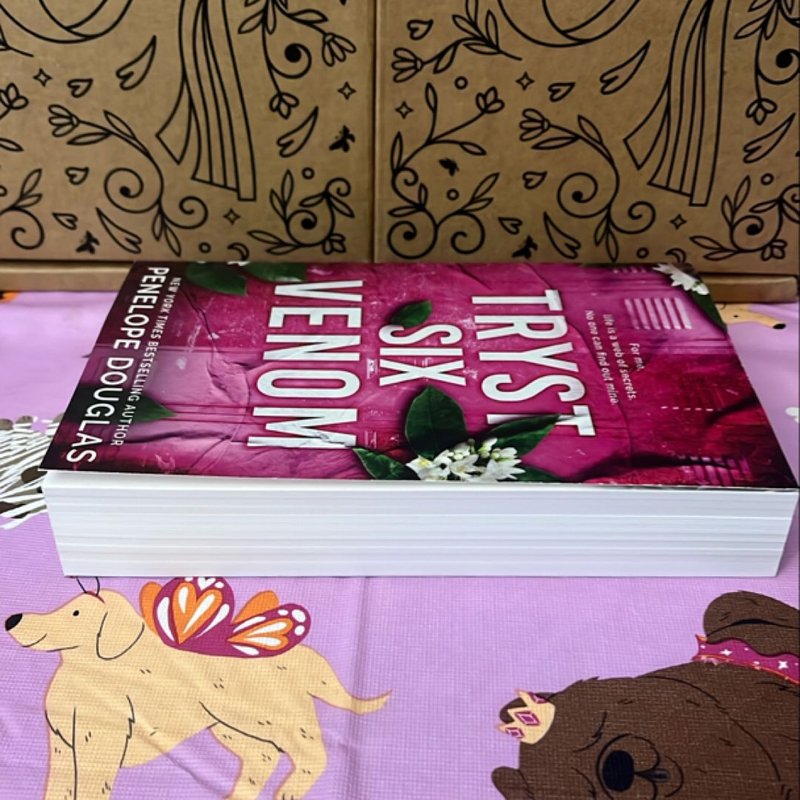 Tryst Six Venom by , Paperback | Pangobooks