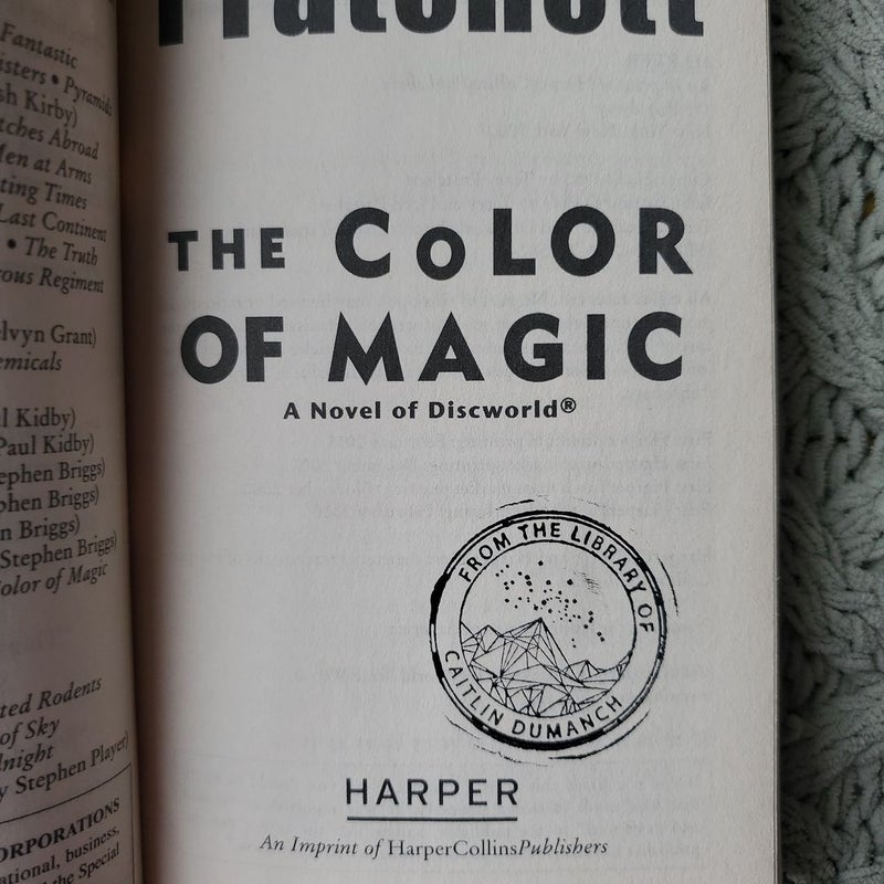 The Color of Magic by Terry Pratchett, Paperback | Pangobooks
