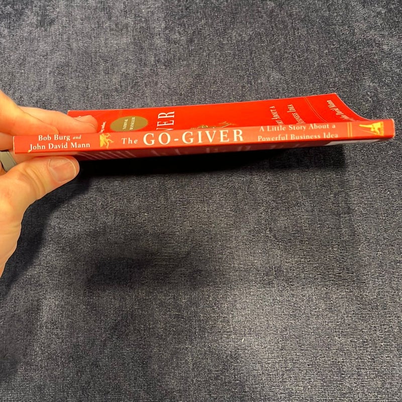 The Go-Giver by Bob Burg and John David Mann, Paperback | Pangobooks