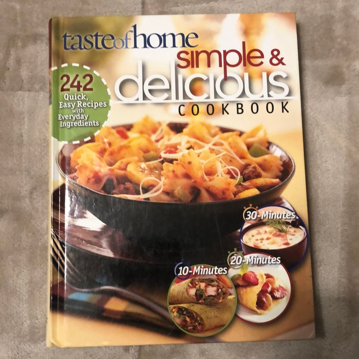 Taste of Home by Simple and delicious, Hardcover | Pangobooks