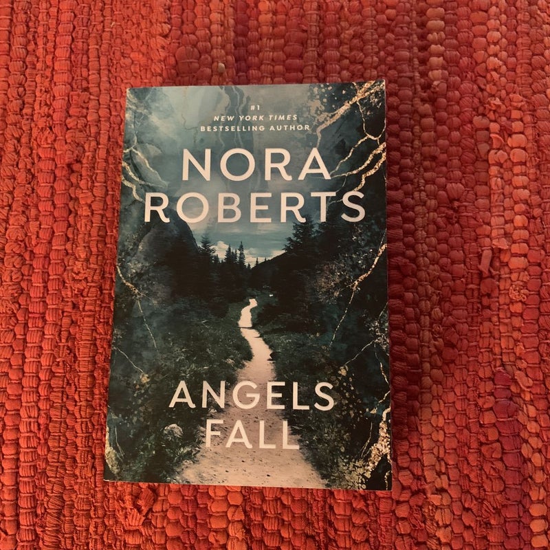 Angels Fall by Nora Roberts, Paperback | Pangobooks