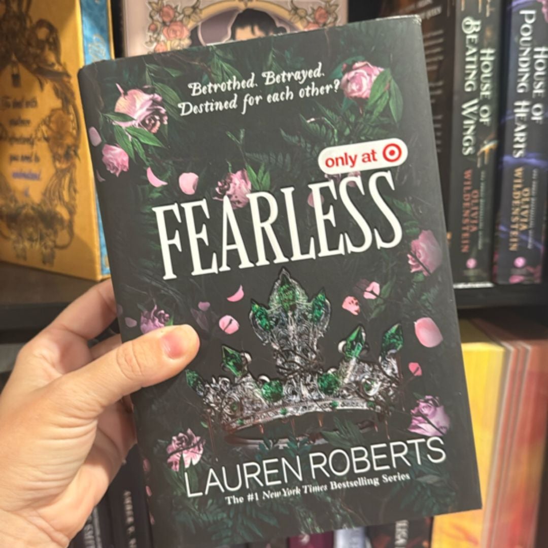 Fearless by Lauren Roberts, Hardcover | Pangobooks