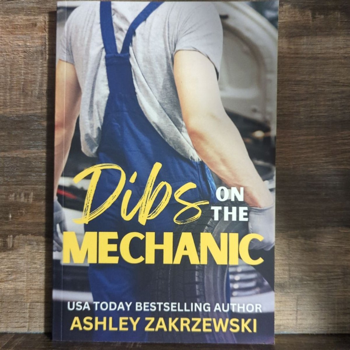 Dibs on the Mechanic by Ashley Zakrzewski, Paperback | Pangobooks