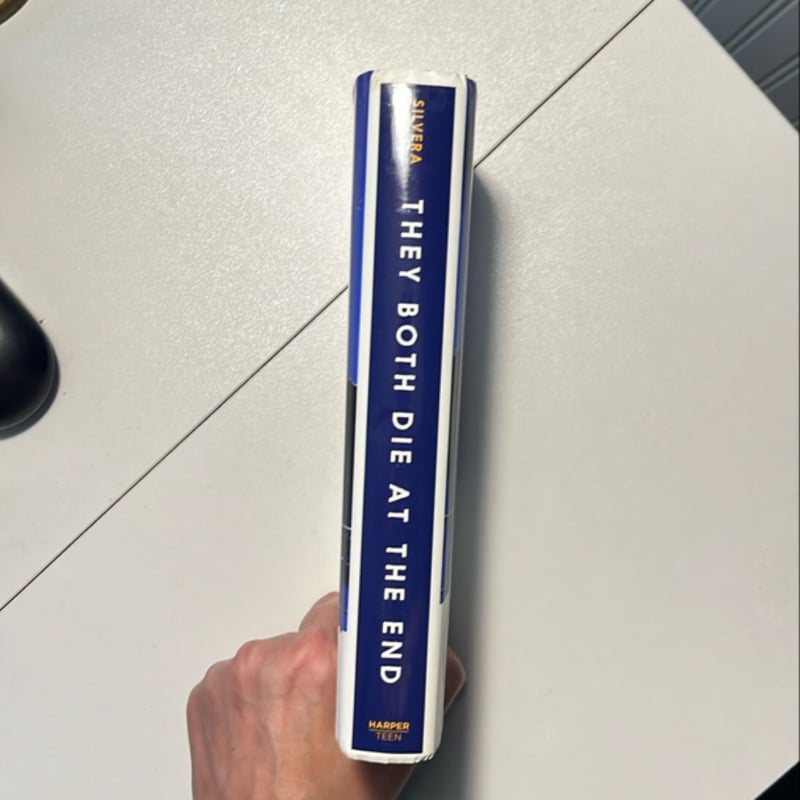 They Both Die at the End by Adam Silvera, Hardcover | Pangobooks