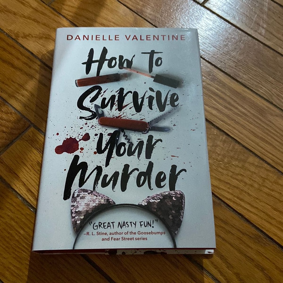 How to Survive Your Murder by Danielle Valentine, Hardcover | Pangobooks