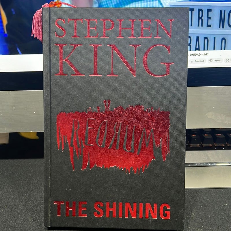 The Shining by Stephen King, Hardcover | Pangobooks