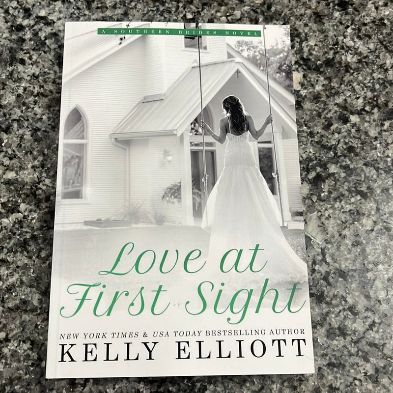 Life at first sight by Kelly Elliott , Paperback | Pangobooks