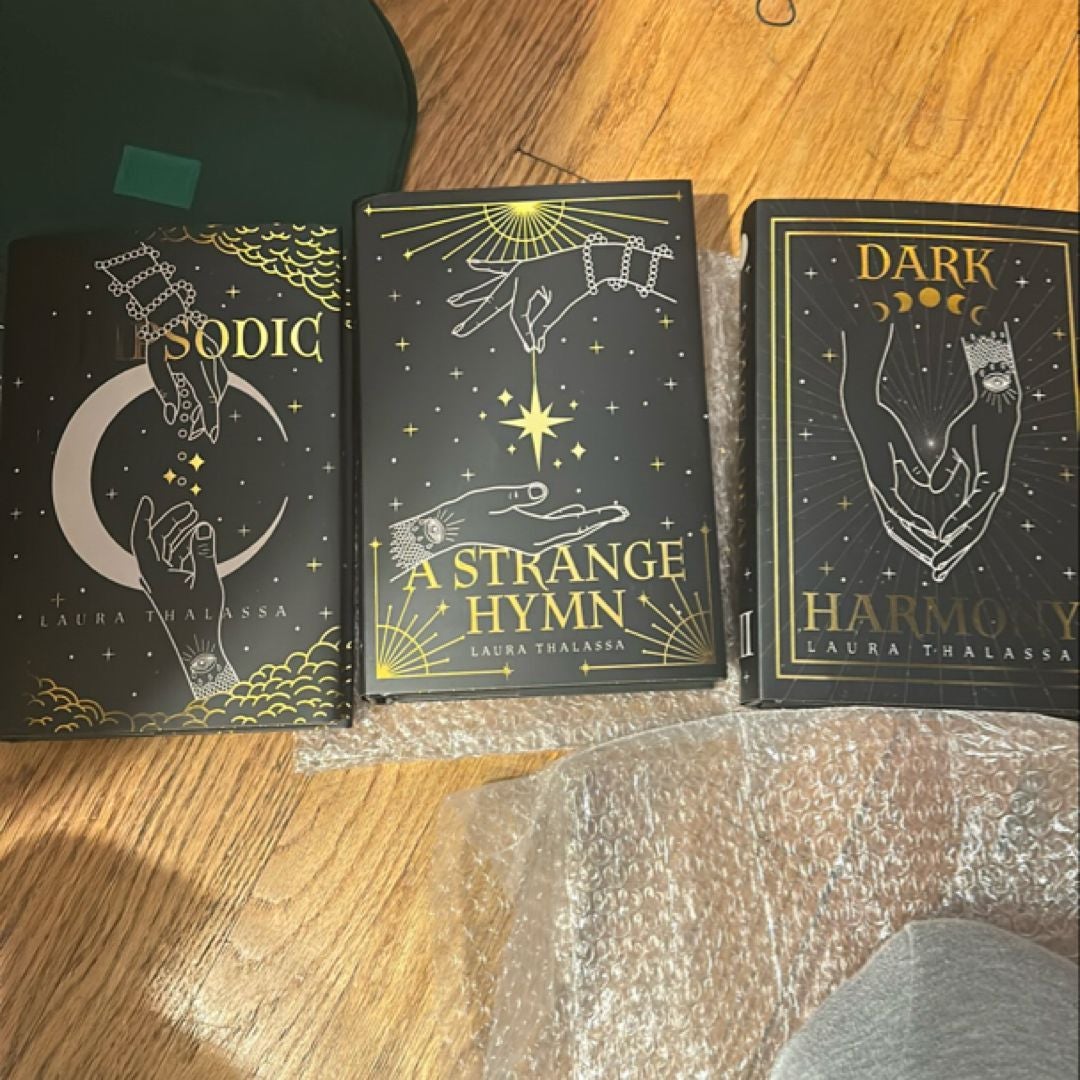 Rhapsodic series by Laura Thalassa, Hardcover | Pangobooks