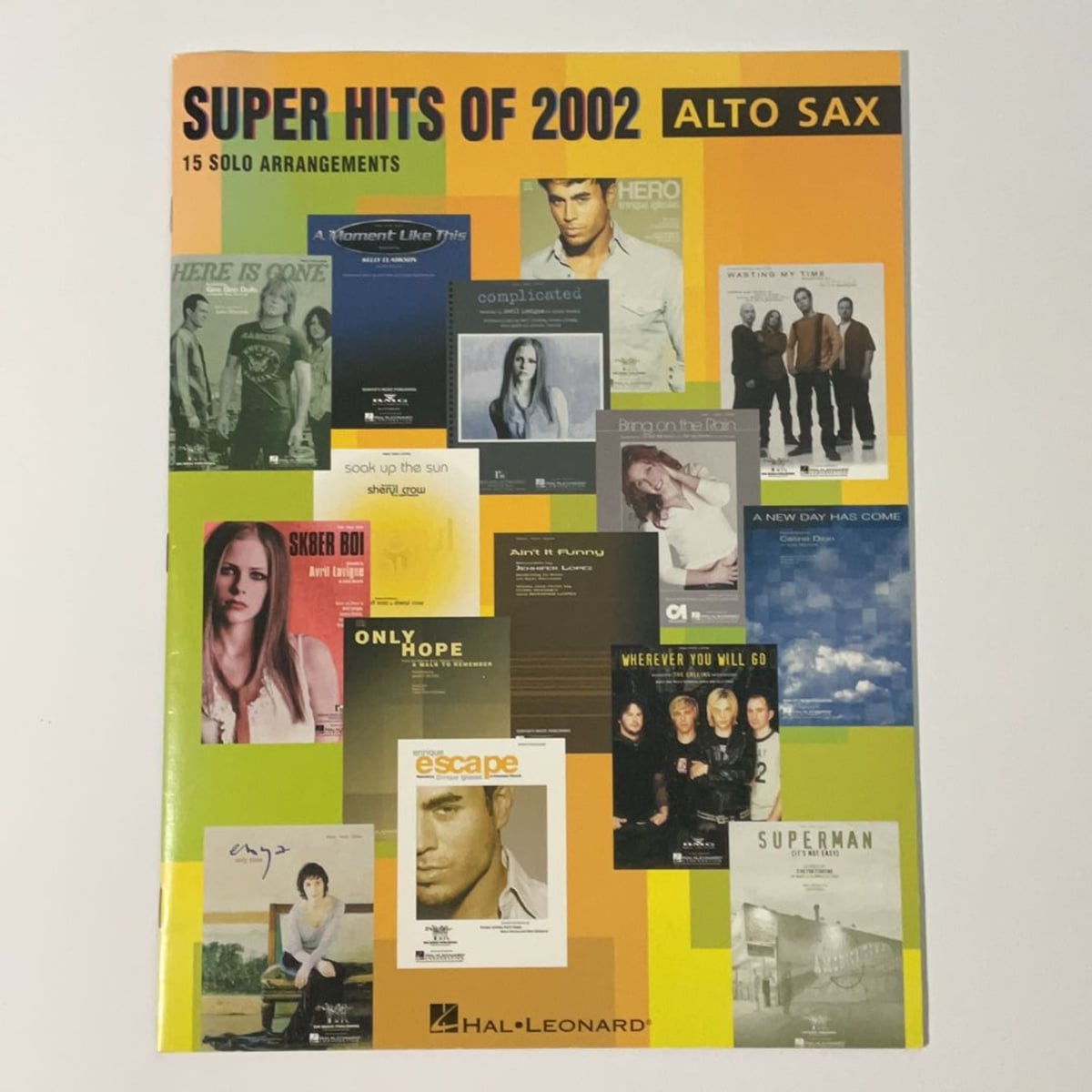 Super Hits of 2002 by Hal Leonard Corp. Staff