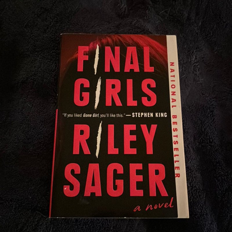 Final Girls by Riley Sager, Paperback | Pangobooks