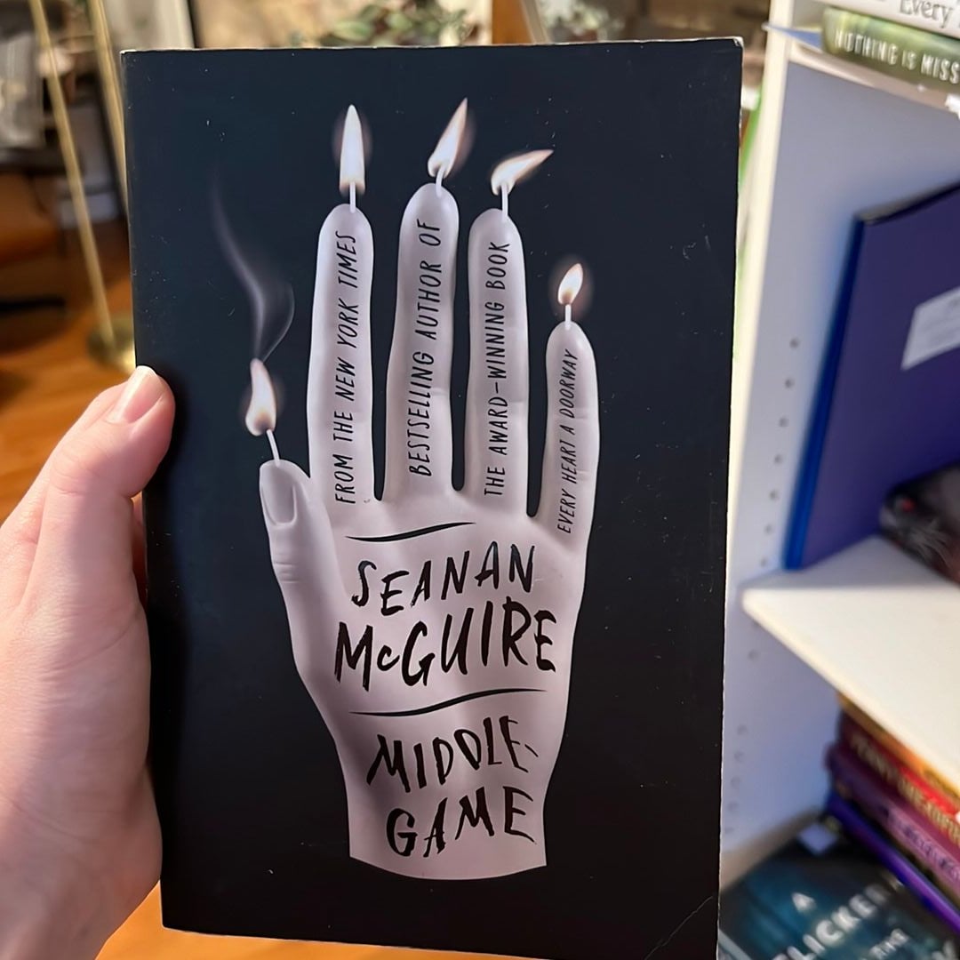 Middlegame by Seanan McGuire, Paperback | Pangobooks