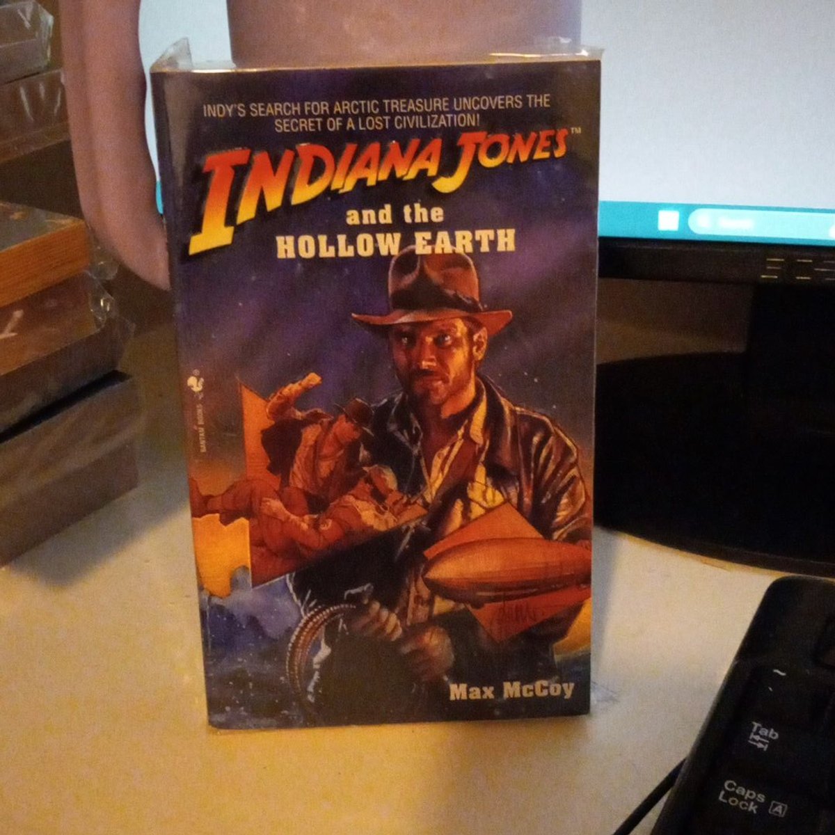 Indiana Jones and the Hollow Earth by Max McCoy