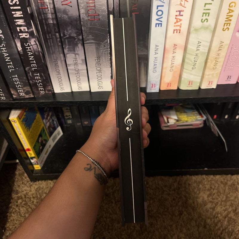 Dark notes mystic by Pam Goodwin , Hardcover | Pangobooks